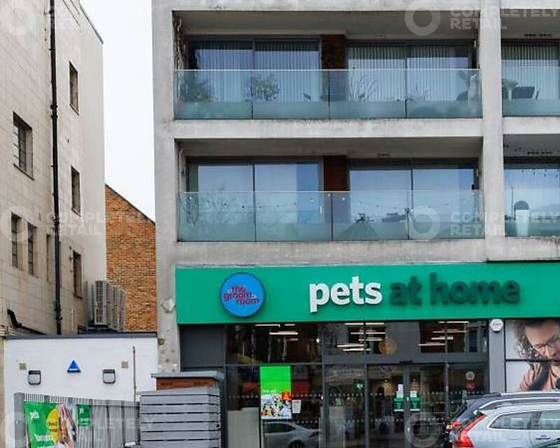 Shop to rent | 8 Hill, Balham, SW12 9EA | Completely Retail