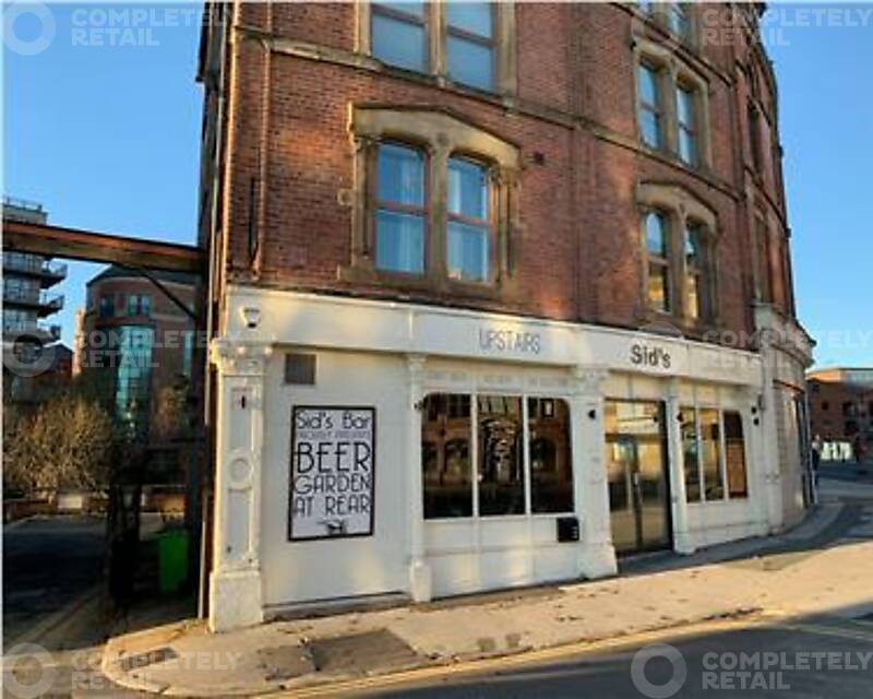 Shop to rent | 28-32, Bridge End, Leeds, LS1 4DJ | Completely Retail