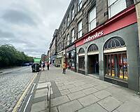 Shop to rent | 4 Elm Row, Edinburgh, EH7 4AA | Completely Retail