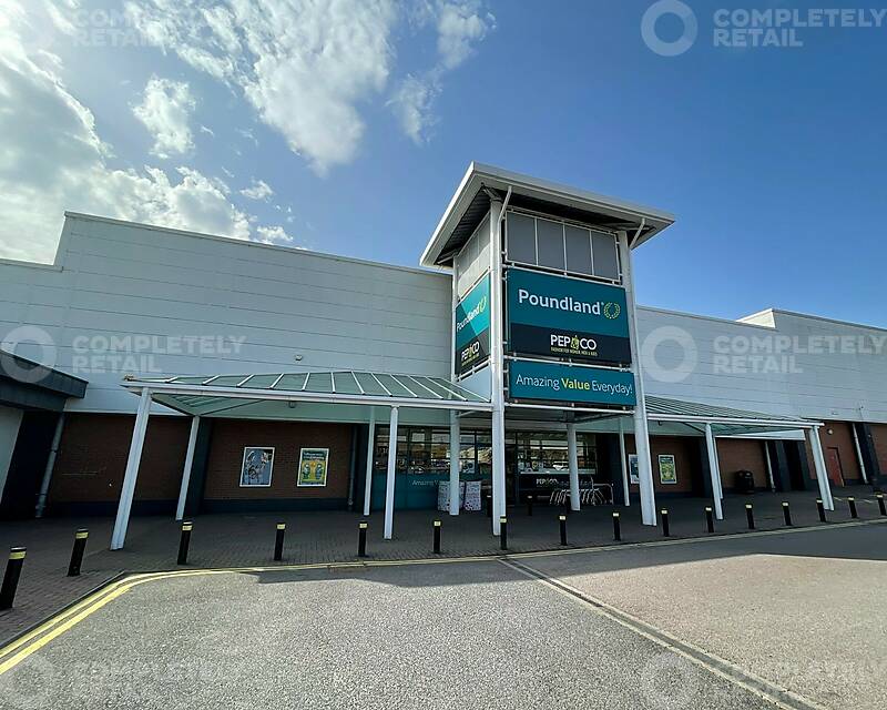 Shop to rent | Unit F, The Broad Centre Retail Park, Station Road ...