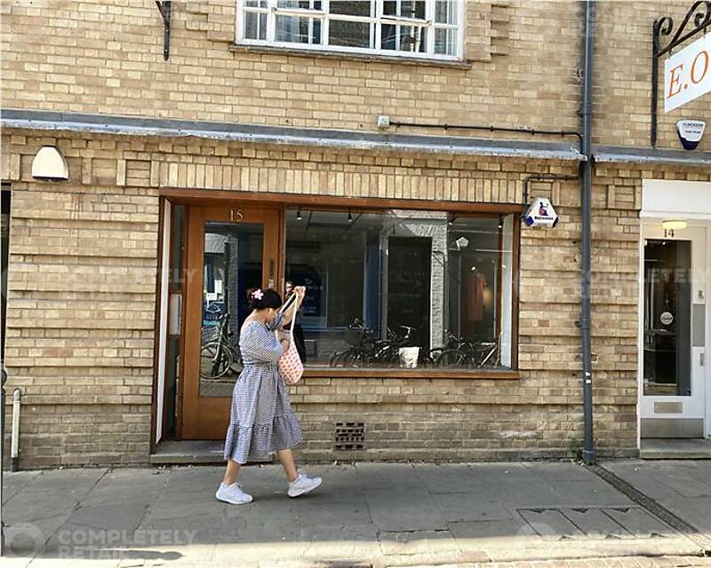 Shop to rent | 15 Green Street, Cambridge, CB2 3JX | Completely Retail