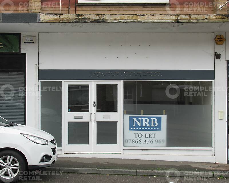 Shop to rent | 62 Holland Road, Chatham, ME5 9TW | Completely Retail