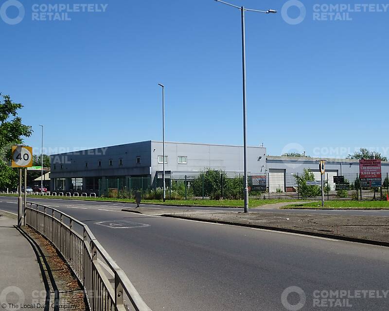 Shop to rent | 54 Boothferry Road, Goole, DN14 7TA | Completely Retail