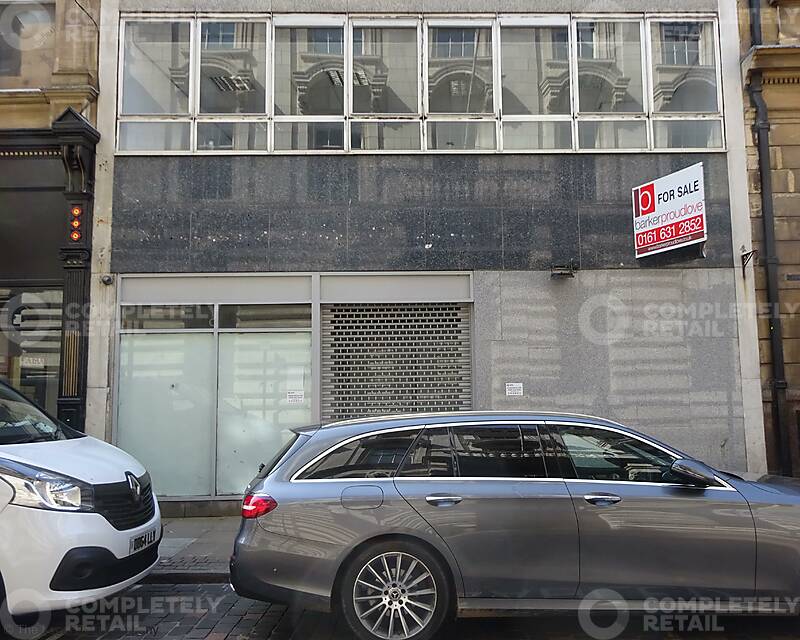 Shop to rent | 10 Silver Street, Hull, HU1 1JE | Completely Retail